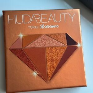 HUDA BEAUTY | Makeup | Huda Beauty Topaz Obsessions Eyeshadow Palette ...